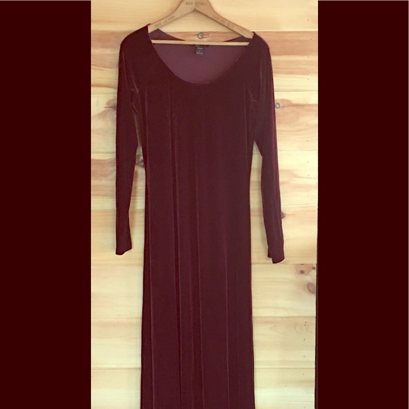 Moda International | Dresses | Classic Velvet Dress | Poshmark
